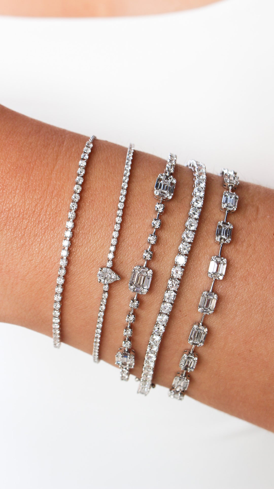 Permanent Jewelry: Process, Safety, Cost, Pros & Cons